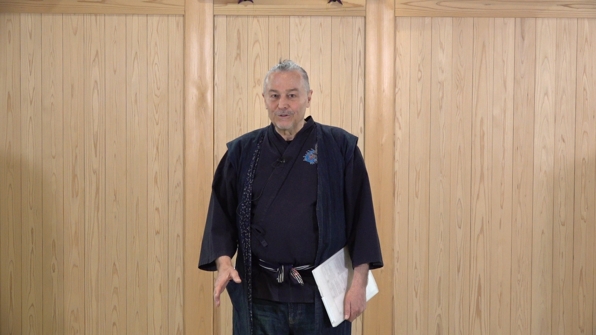 How to Master the Art of SAMURAI WALK Vol.6 【Nanba Footwear: the Art of ...